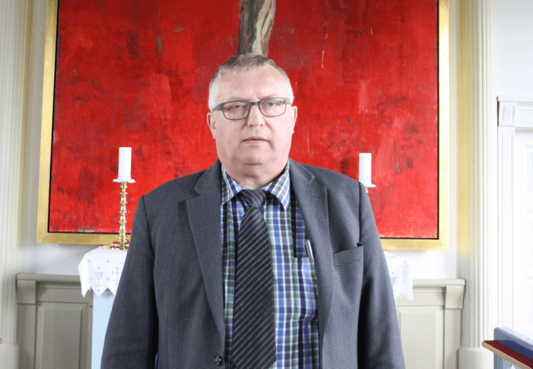 Heiðursløta fyri David presti í Miðvágs kirkju sunnudagin - Trúboðin