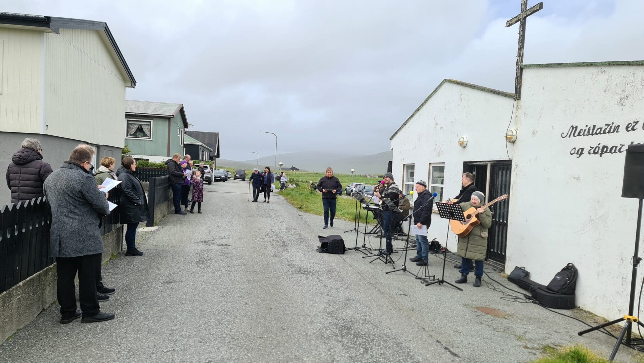 Út um landið at vitna um Jesus - Trúboðin